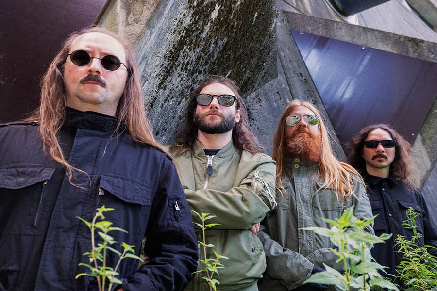 5 bandas de metal que te harán viajar por el espacio › Heavy Mextal